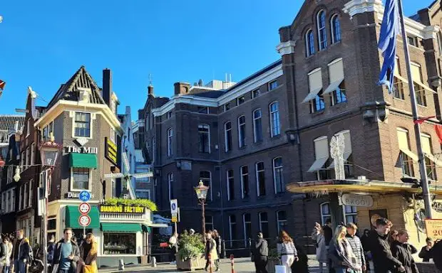 Heilige Stede in Amsterdam: History, Facts, and Services