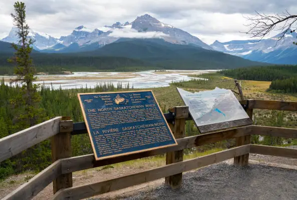 Can I participate in guided nature walks or interpretive programs in ...