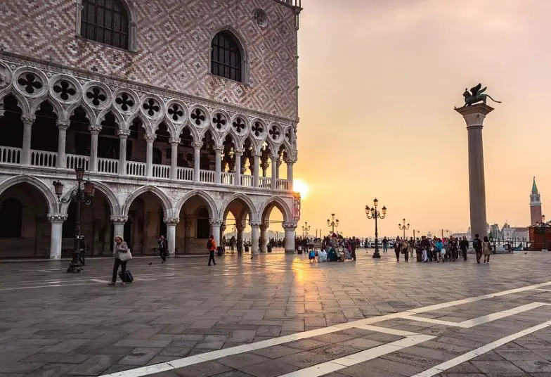 Top 12 Most Visited Monuments in Venice Italy | Famous Historical Sites ...