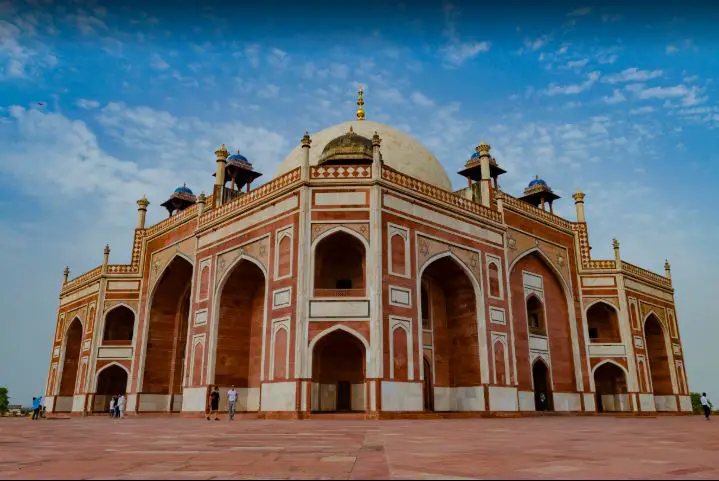 The 24 Famous Monuments in Delhi India | Most Visited Monuments in Delhi