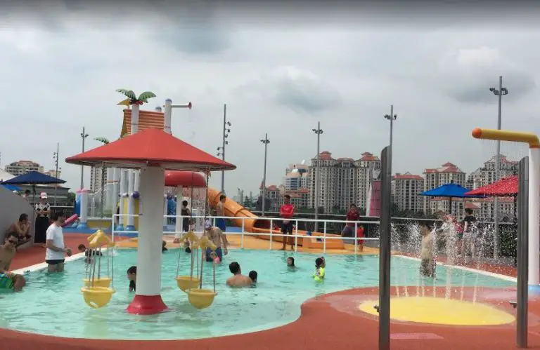 Top 10 Best Water Parks in Singapore | Popular Aqua Parks in Singapore