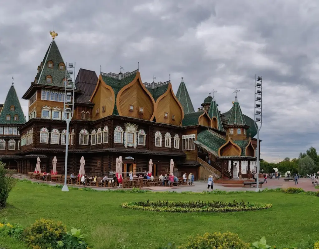 Most Visited Monuments in Moscow, Russia | Famous Monuments of Moscow