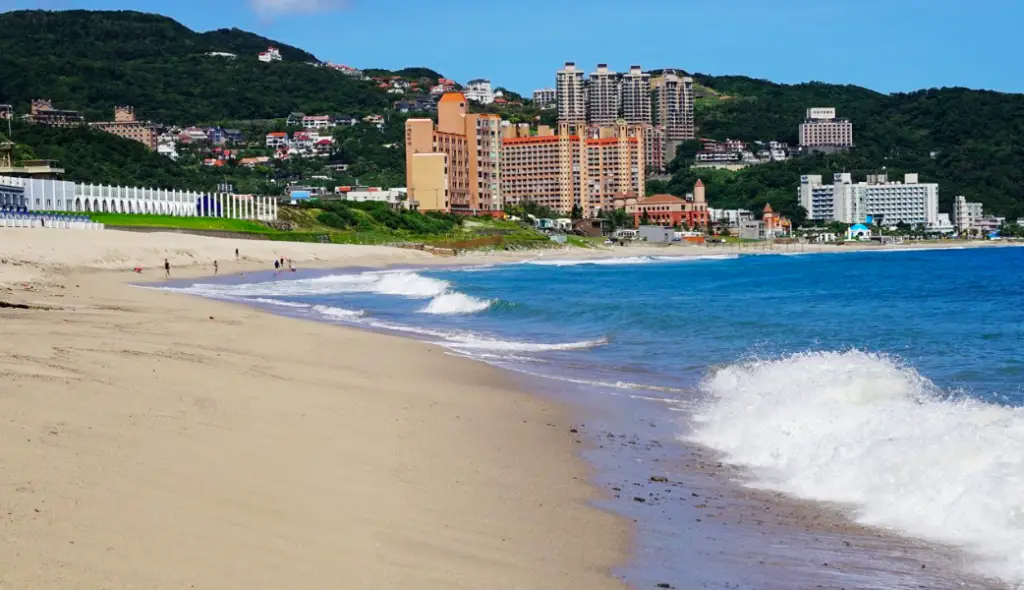 Top 10 Beaches in Taipei Taiwan | Famous Beaches in Taipei