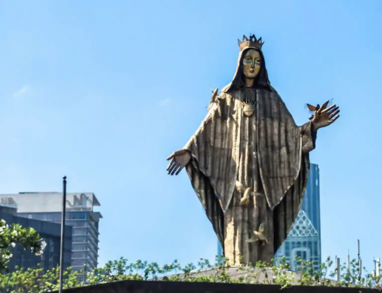 Most Visited Monuments in Philippines l Famous Monuments in Philippines