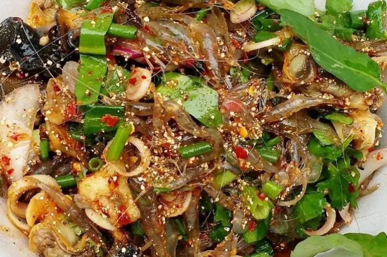 The 14 Unusual and Weird Thai Foods To Try…If You Dare
