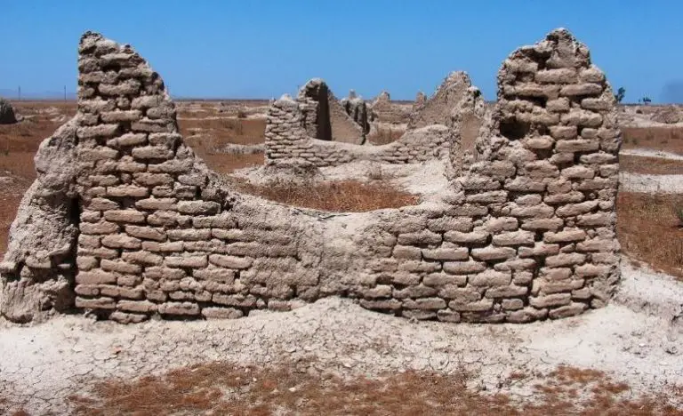 Most Visited Monuments in Turkmenistan l Famous Monuments in Turkmenistan