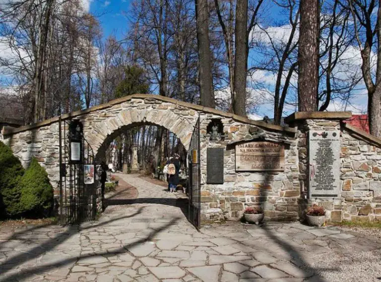 Most Visited Monuments in Poland l Famous Monuments in Poland