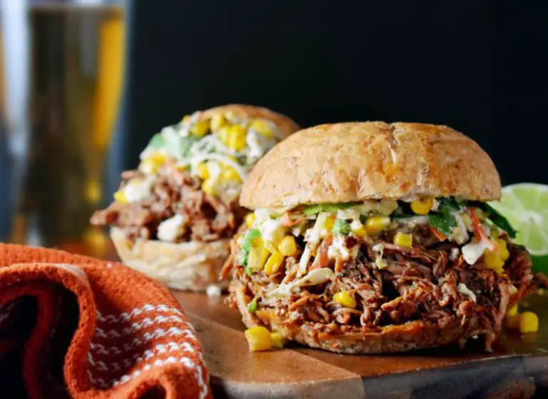 Famous Foods in Chicago You Must Try