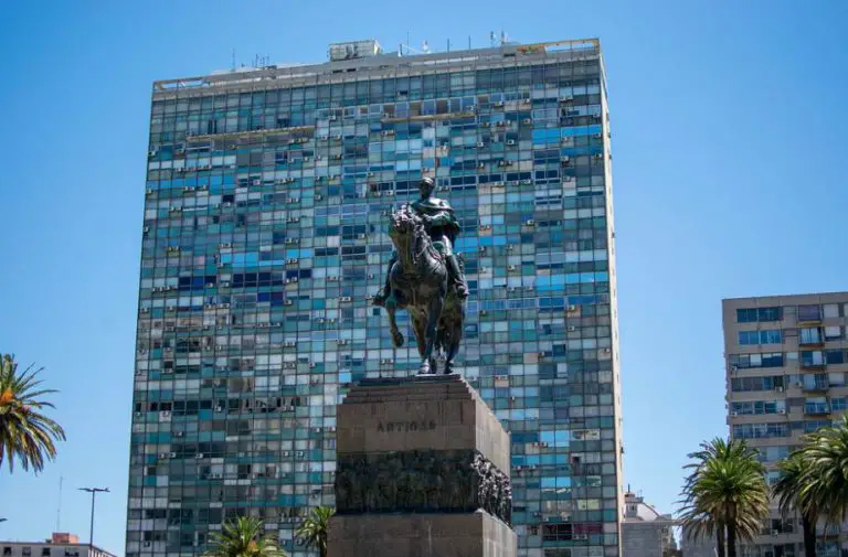 Most Visited Monuments in Uruguay l Famous Monuments in Uruguay