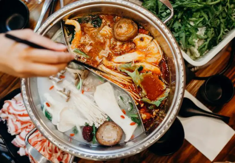 Famous Foods in Hong Kong You Must Try | What To Eat In Hong Kong