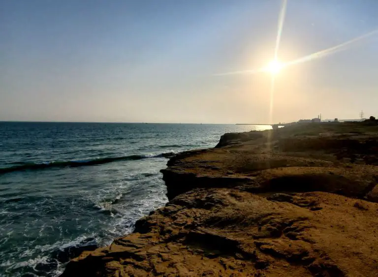 Top Beaches in Karachi | Beaches to Visit on Summer Vacations in Karachi