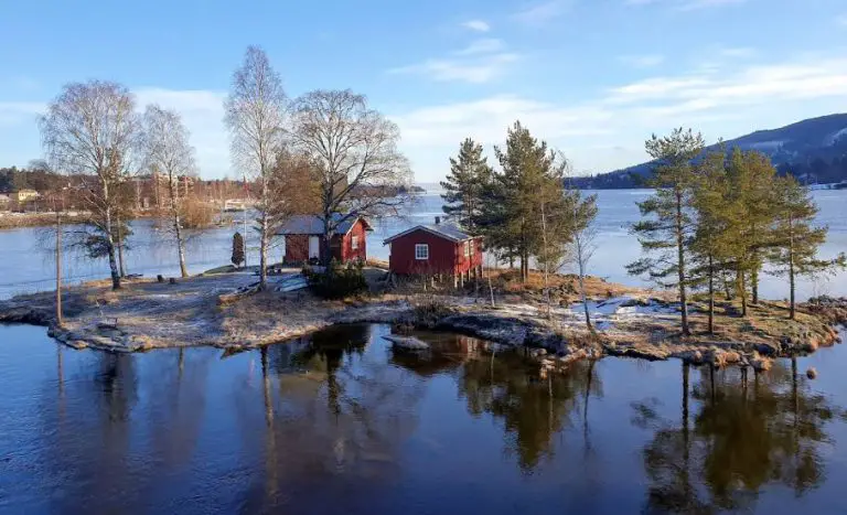 Famous Lakes in Norway to Visit | Norway Lakes