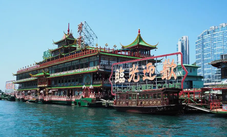 Hong Kong’s awe-inspiring floating hotel sinks in the South China ...