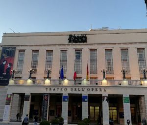 The Complete Rome Travel Guide: What to See, Do, Facts & Best Time To Visit