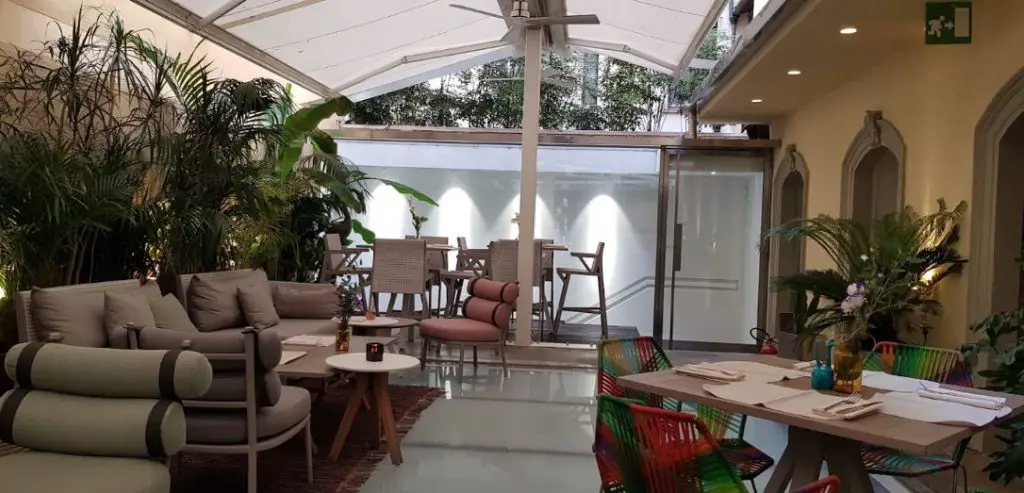 Best Brunch Spots for Late Morning Food in Florence, Italy