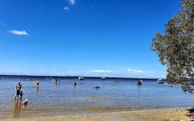Top 10 Famous Lakes in Australia